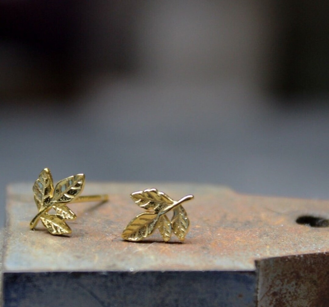 Tiny Gold Leaf Earrings , 14k Solid Gold Leaf Stud Earrings, Minimalist Jewelry, Wedding ...