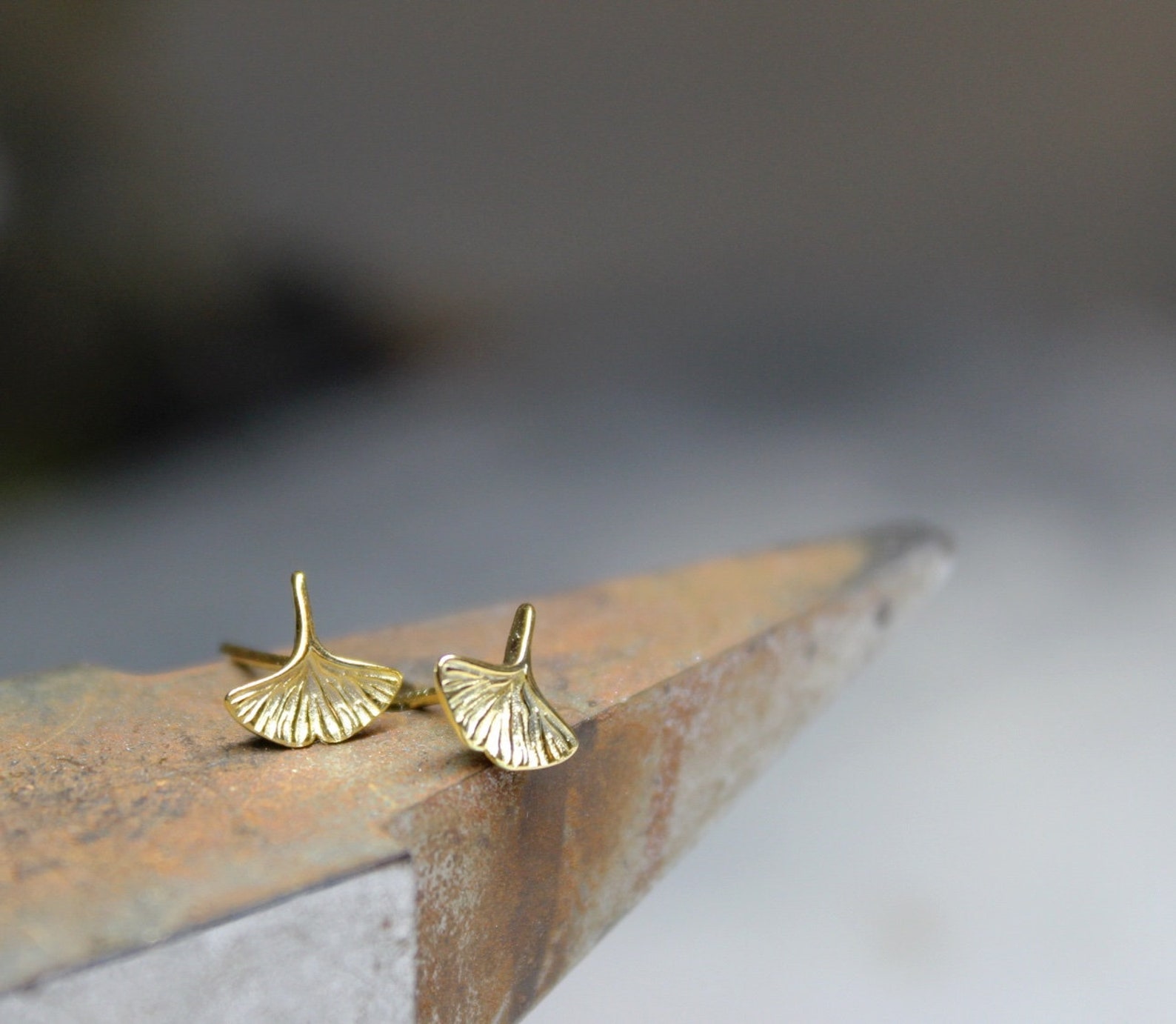 14k Gold Ginkgo Leaf Stud Earrings Tiny Gold Earrings - Etsy
