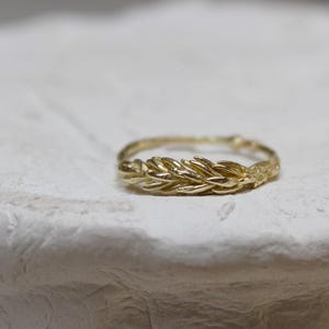 14K Gold Succulent Ring , Unique Botanical Jewelry , Minimalist Gold ...