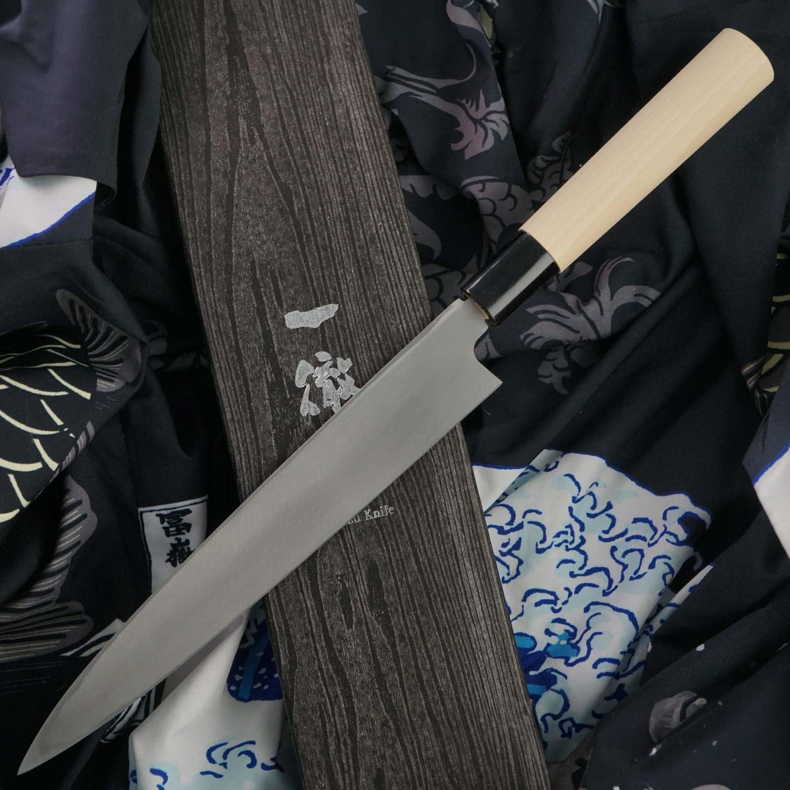 Ittetsu Yanagiba Japanese Kitchen Knife: Shirogami 2 Steel, 21cm Blade ...