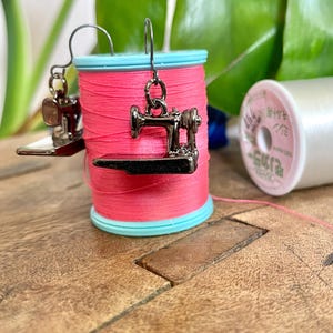 Realistic Sewing Machine Necklace, Miniature 3D Sewing Machine Pendant ...