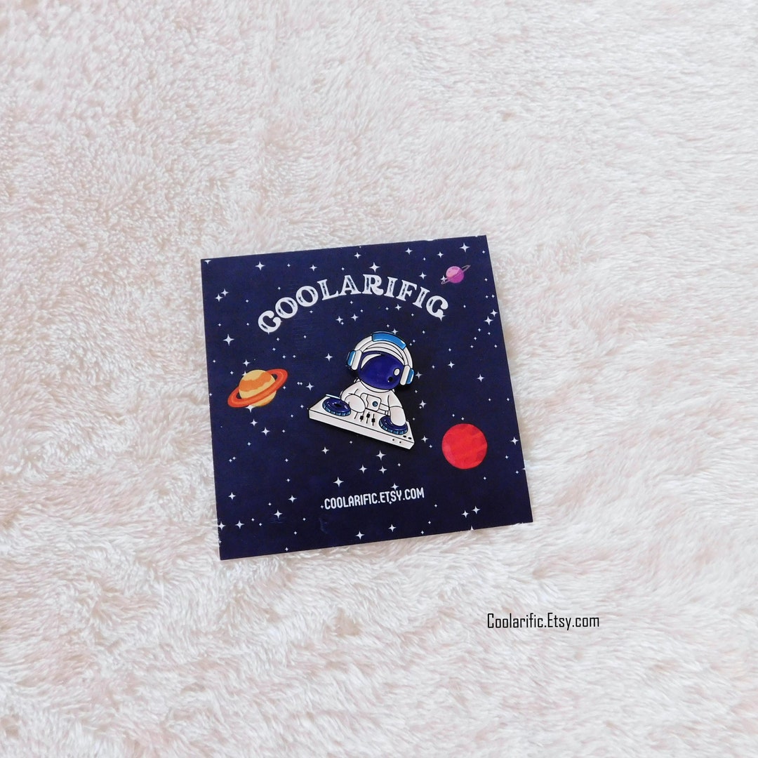 Astronaut DJ Enamel Pin Trendy Jewelry Accessories Funny Spaceman Outer ...