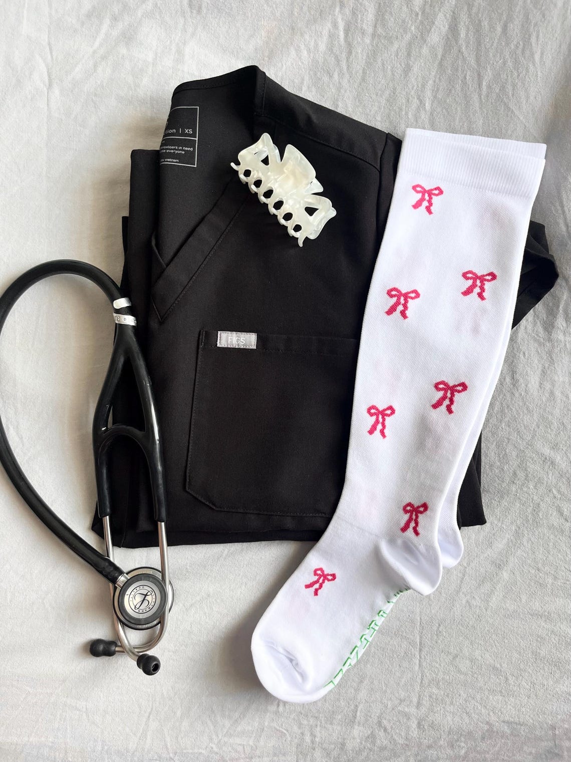 The Shea Sock – Cute Compression Socks| White With Pink Bows | 15-20 ...