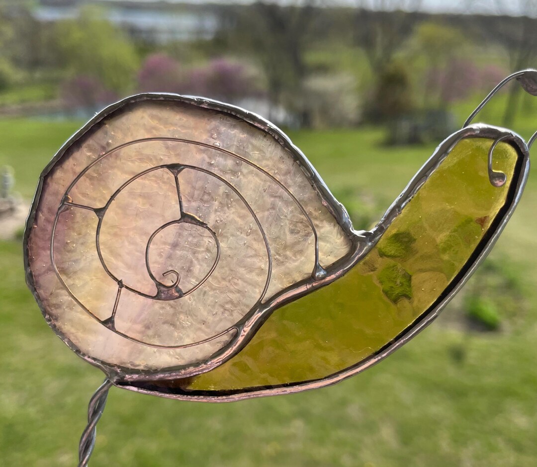 Stained Glass Snail Plant Stake – Garden Suncatcher Decor - Etsy