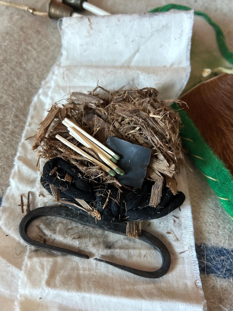 Comanche Longhorn Hide Strike-a-lite Kit - Etsy