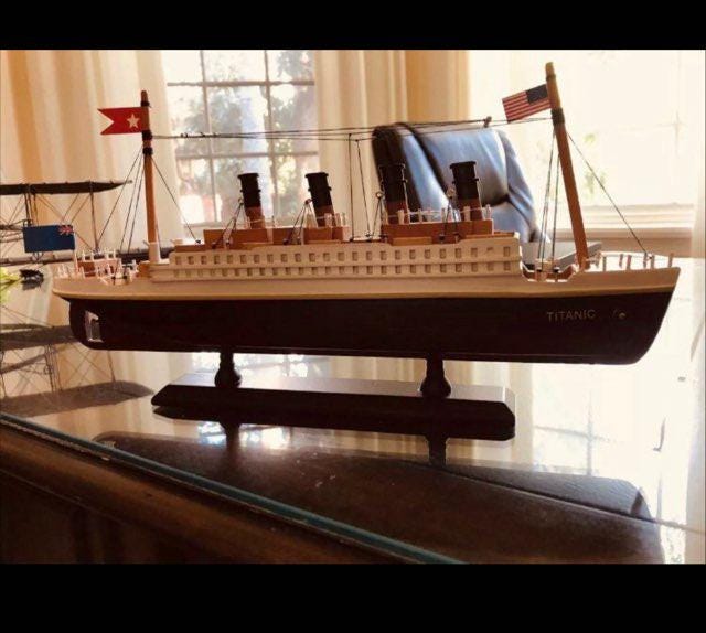 RMS Titanic 13 Inch Wooden Ship Model FULLY ASSEMBLED Exact Replica ...