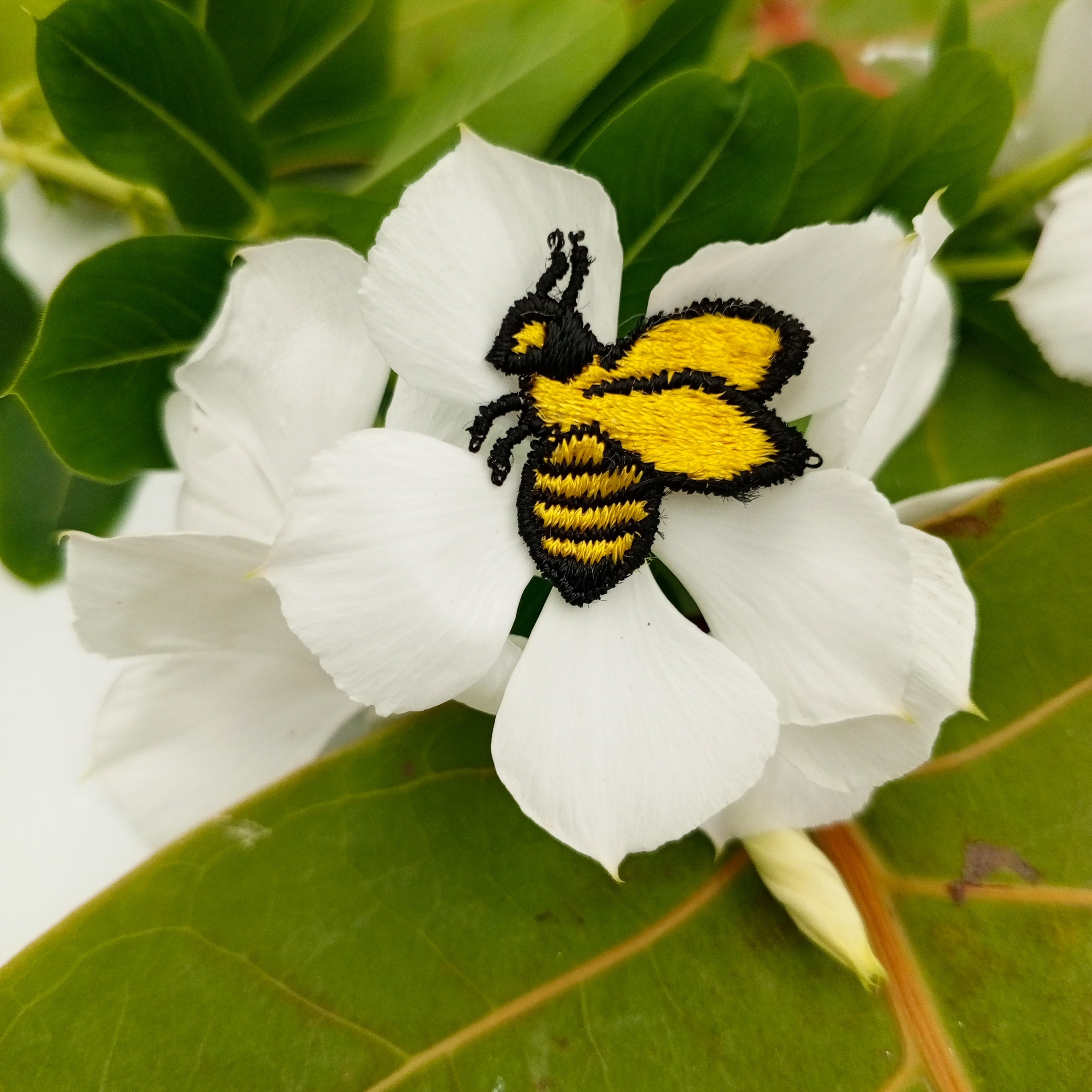 Yellow Bumblebee Appliqué - Buzzing Bee Decorative Patches With Retro Charm 1970s Vintage Finds ...
