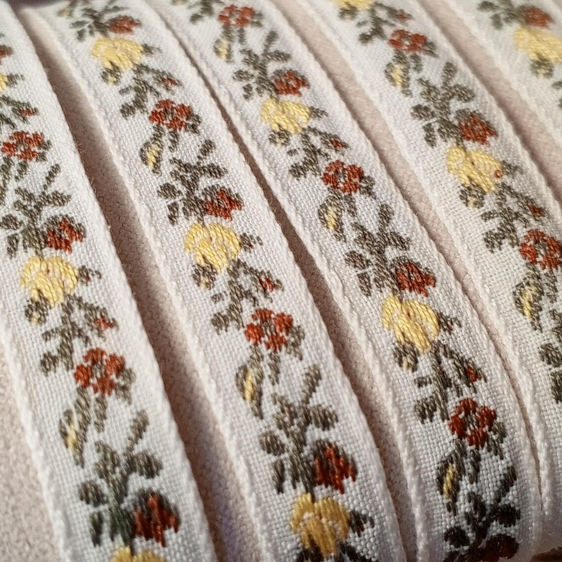 GOLDEN MEADOW Vintage 1970s Cotton Floral Jacquard Ribbon 3/8" Wide ...