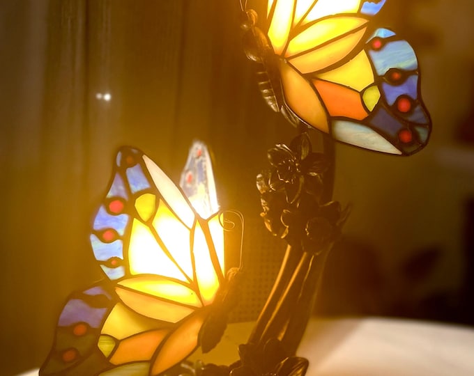 Tiffany-style Butterfly Table Lamp - Etsy