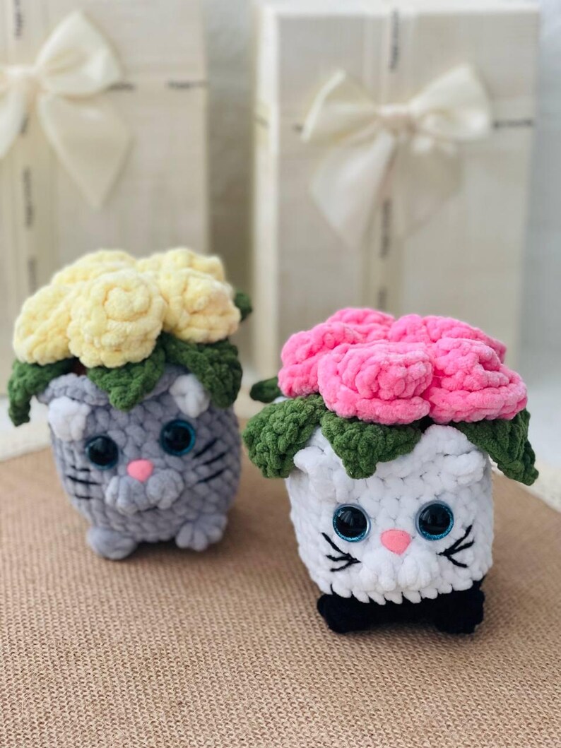 Crochet Cat-pot Pattern With Crochet Flowers - Adorable Home Decor ...