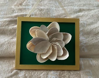 Handmade Shell Flowers, Wall Art, Seashell Flower - Beach Decor ...