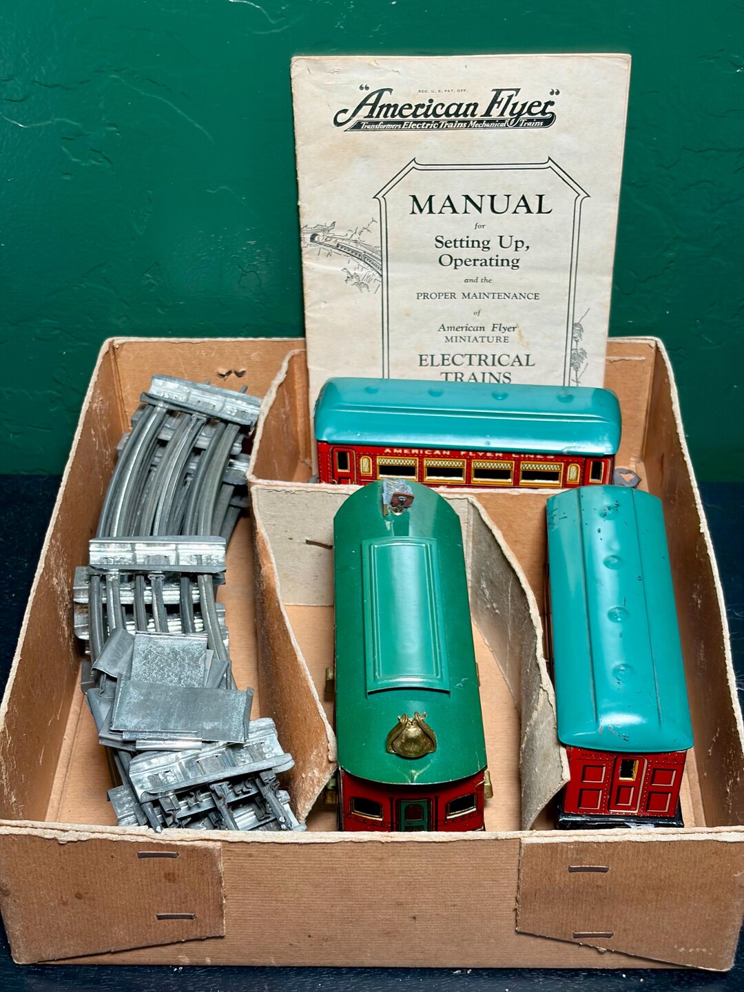 Pre-war American Flyer Train Set, Tin Cars, Jefferson Transformer ...