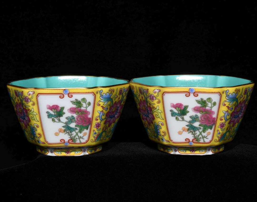 Antique Chinese Porcelain Kangxi Famille Rose Gilt Hexagonal Cups ...