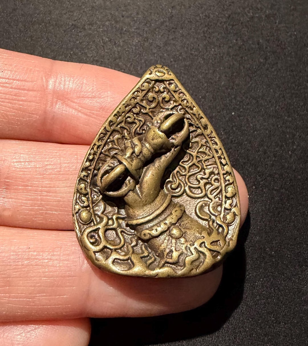 Vintage Style Brass Vajra Hand Pendant 3cm | Tibetan Buddhist Dorje ...