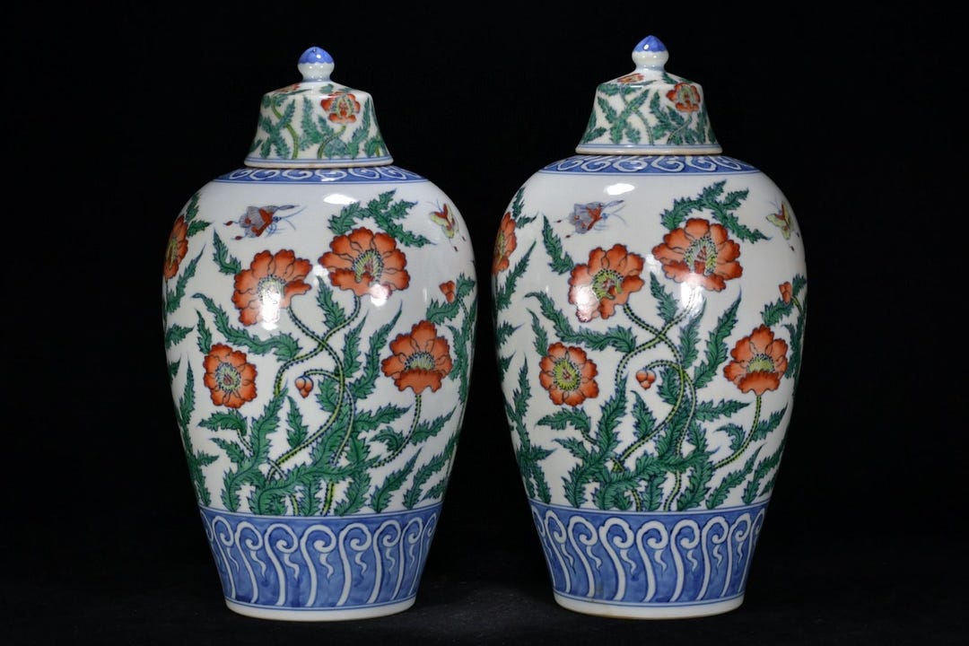 Chinese Antique Ming Dynasty Chenghua Blue and White Dou Cai Floral ...