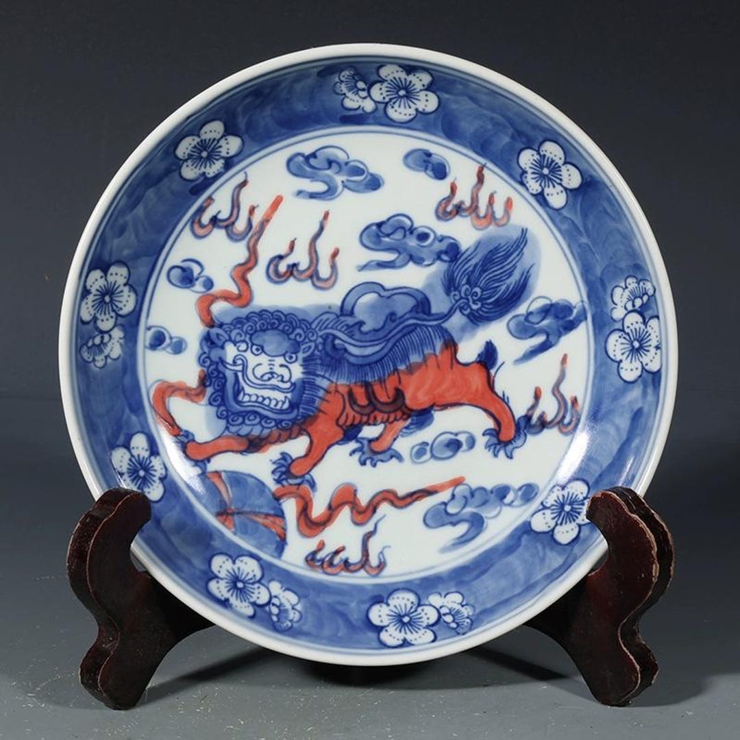 Chinese Collectable Hand-painted Blue and White Underglaze Red Kirin ...