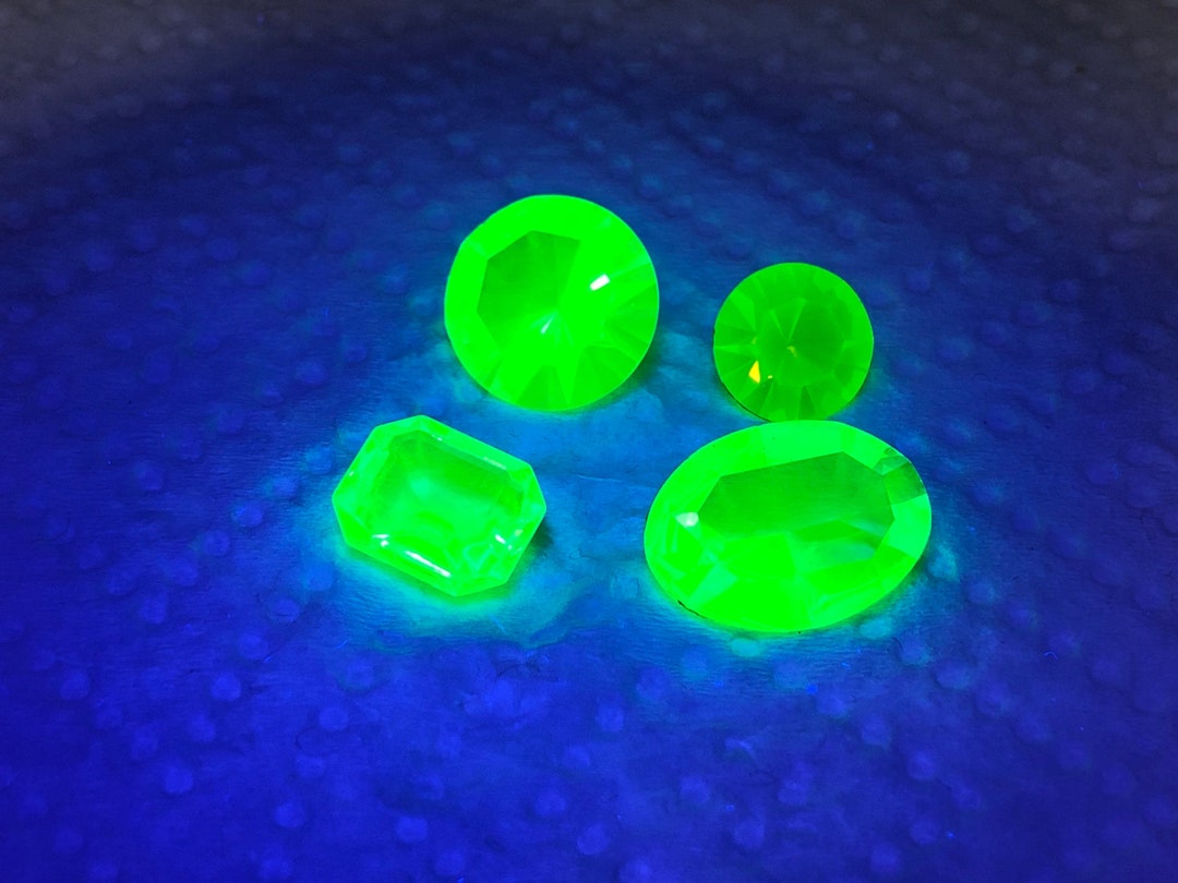 RARE 4pc Large Uranium Glass Gems Lot 18x13 12x10 14mm 11mm Oval ...