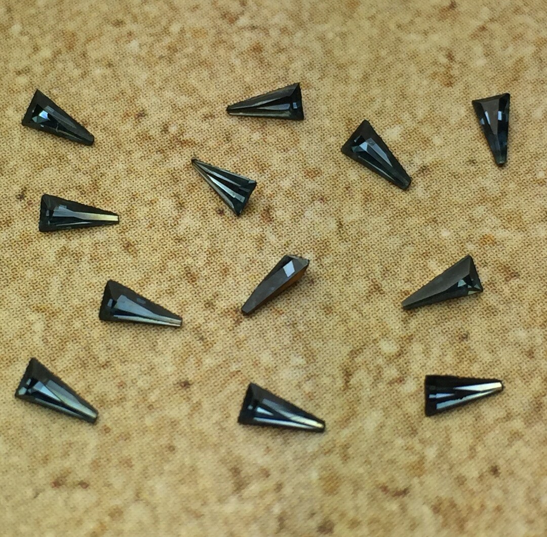 RARE 4x2x0.75mm Montana Sapphire Swarovski Keystone Triangle ...