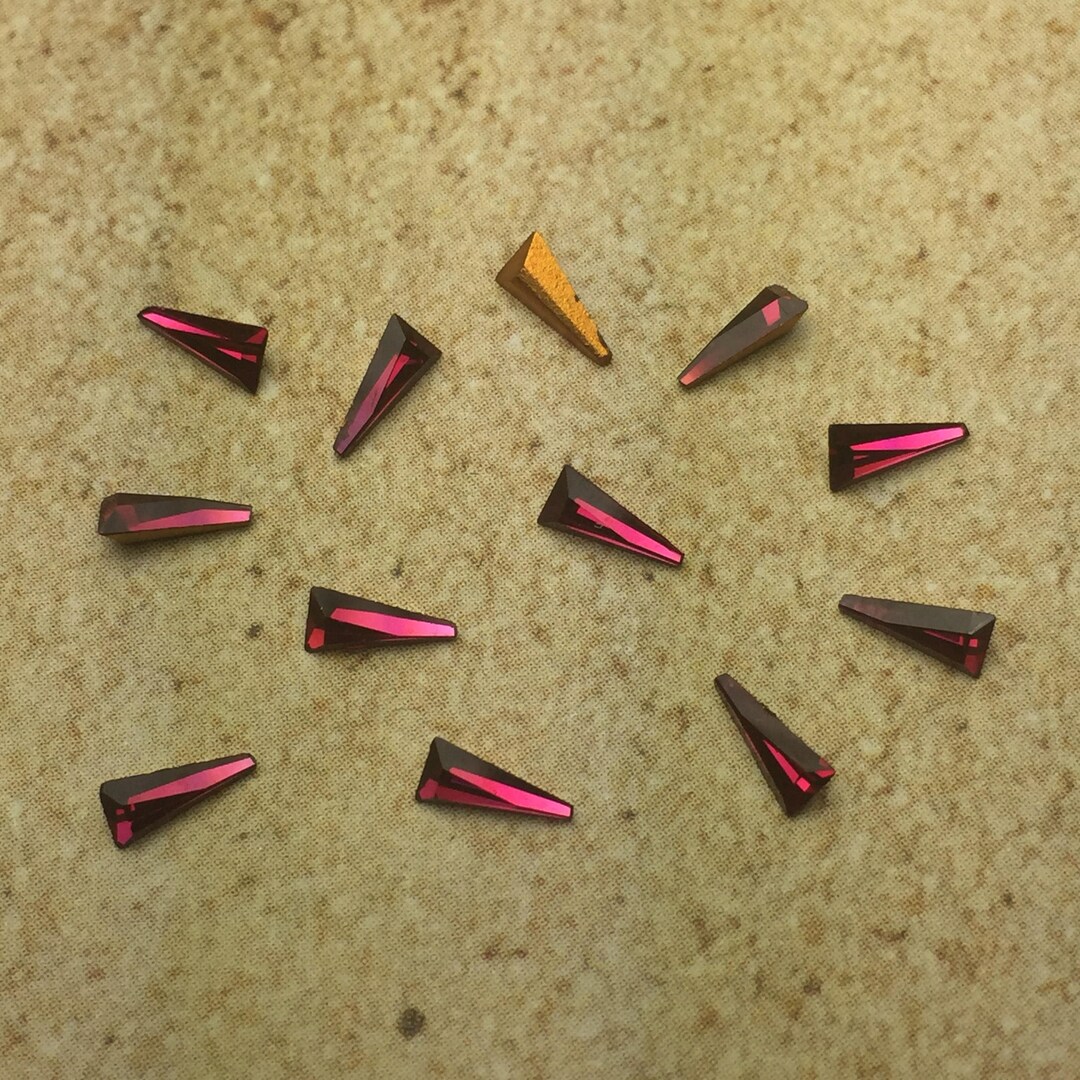 RARE 6x3x0.75mm Ruby Red Swarovski Keystone Triangle Rhinestones ...