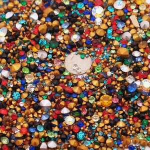 500 Assorted Vintage Glass Rhinestones Various Colors and Sizes All ...