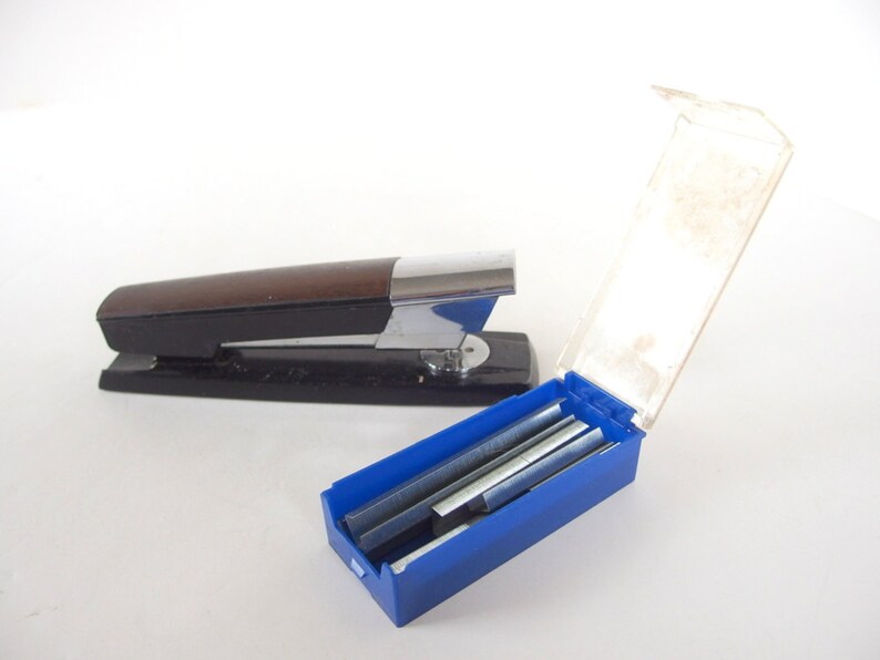 Vintage Swingline 333 Chrome and Wood Grain Stapler With Staples - Etsy
