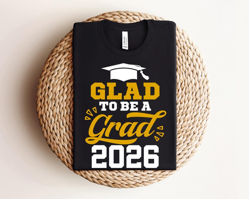 Proud Family of A Graduate Shirt, Class of 2026 Graduation Tshirt ...