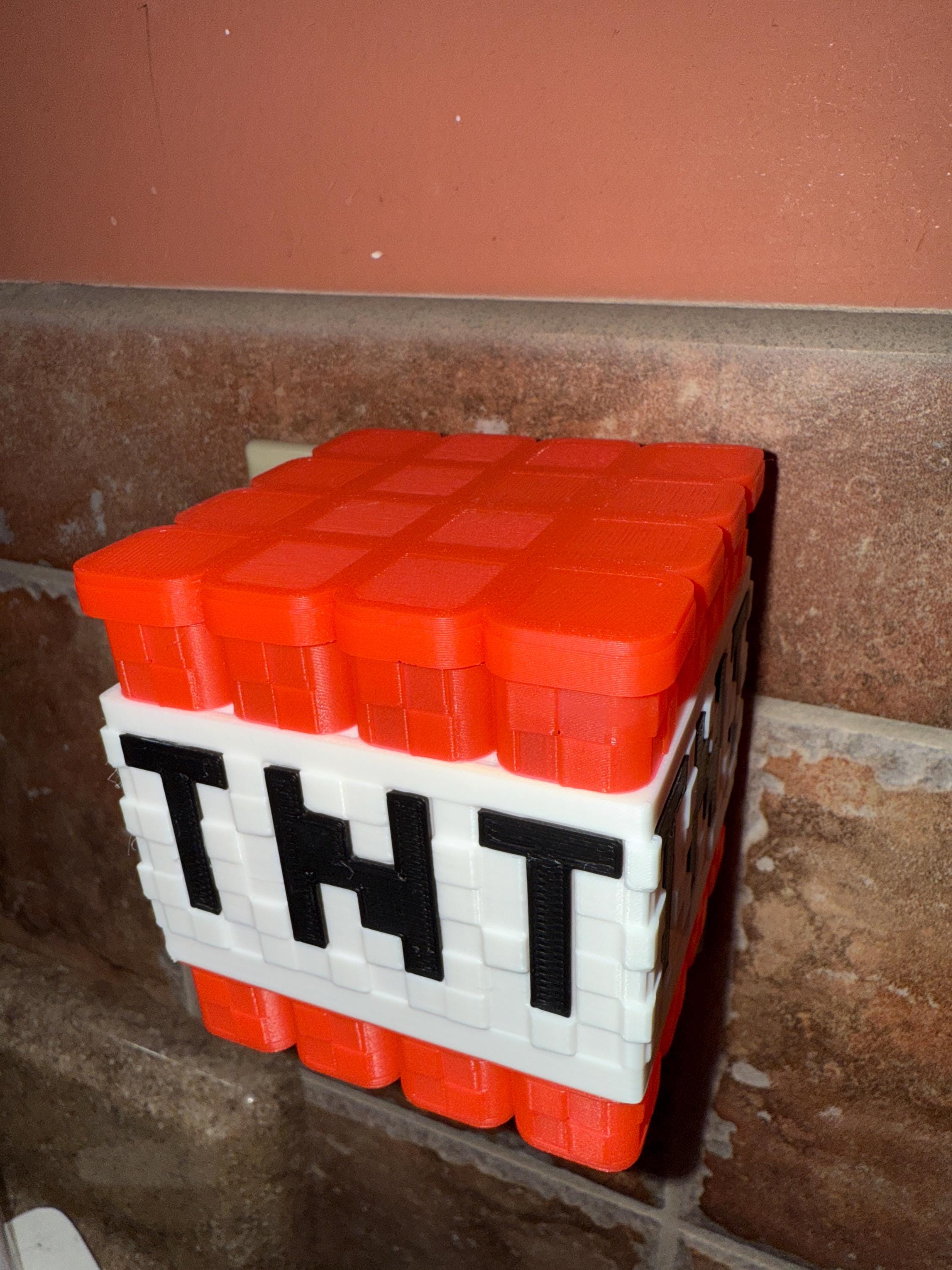 Mini TNT Minecraft-inspired Plug in Night Light for Kids or Gaming ...