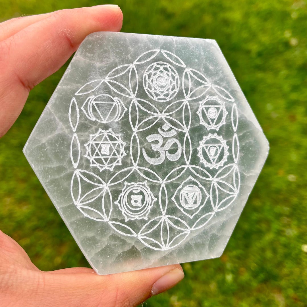 Om Chakra Symbol Selenite Plate Energy Cleansing Meditation Altar Decor ...