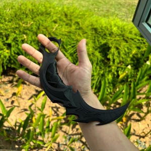Valorant Reaver Karambit Toy Display Knife Life Sized Cosplay - Etsy