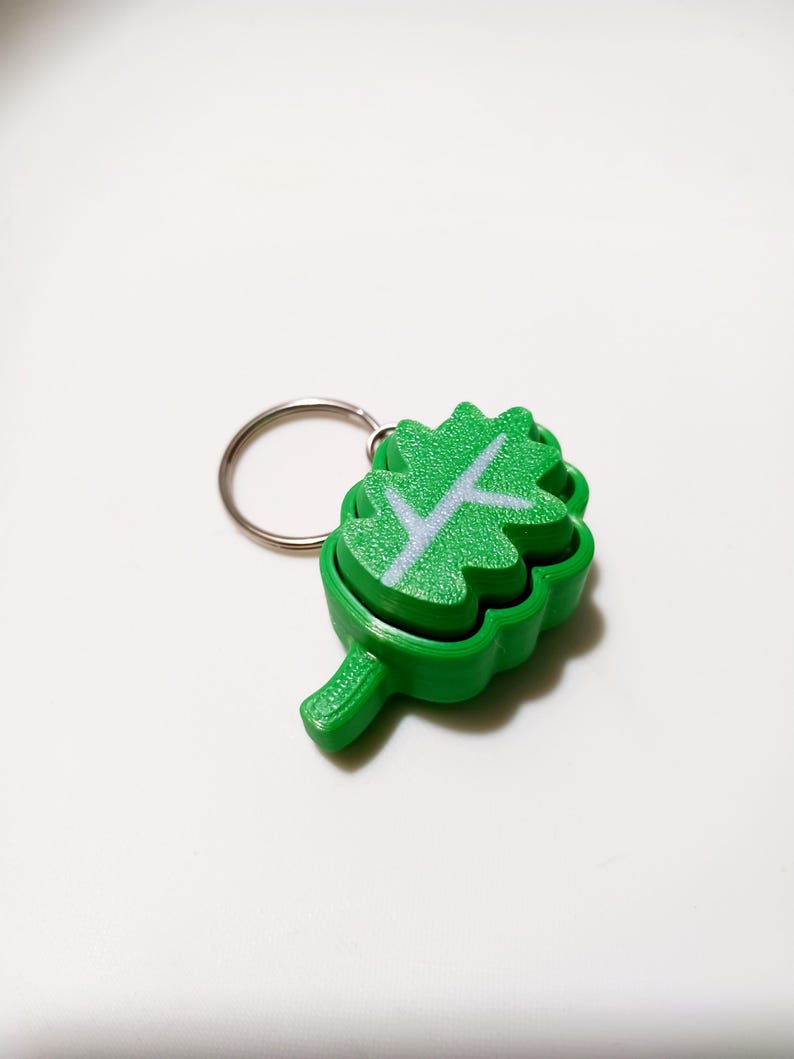 3D Printed Oak Leaf Fidget Clicker - Stress Relief & Focus Tool - Etsy