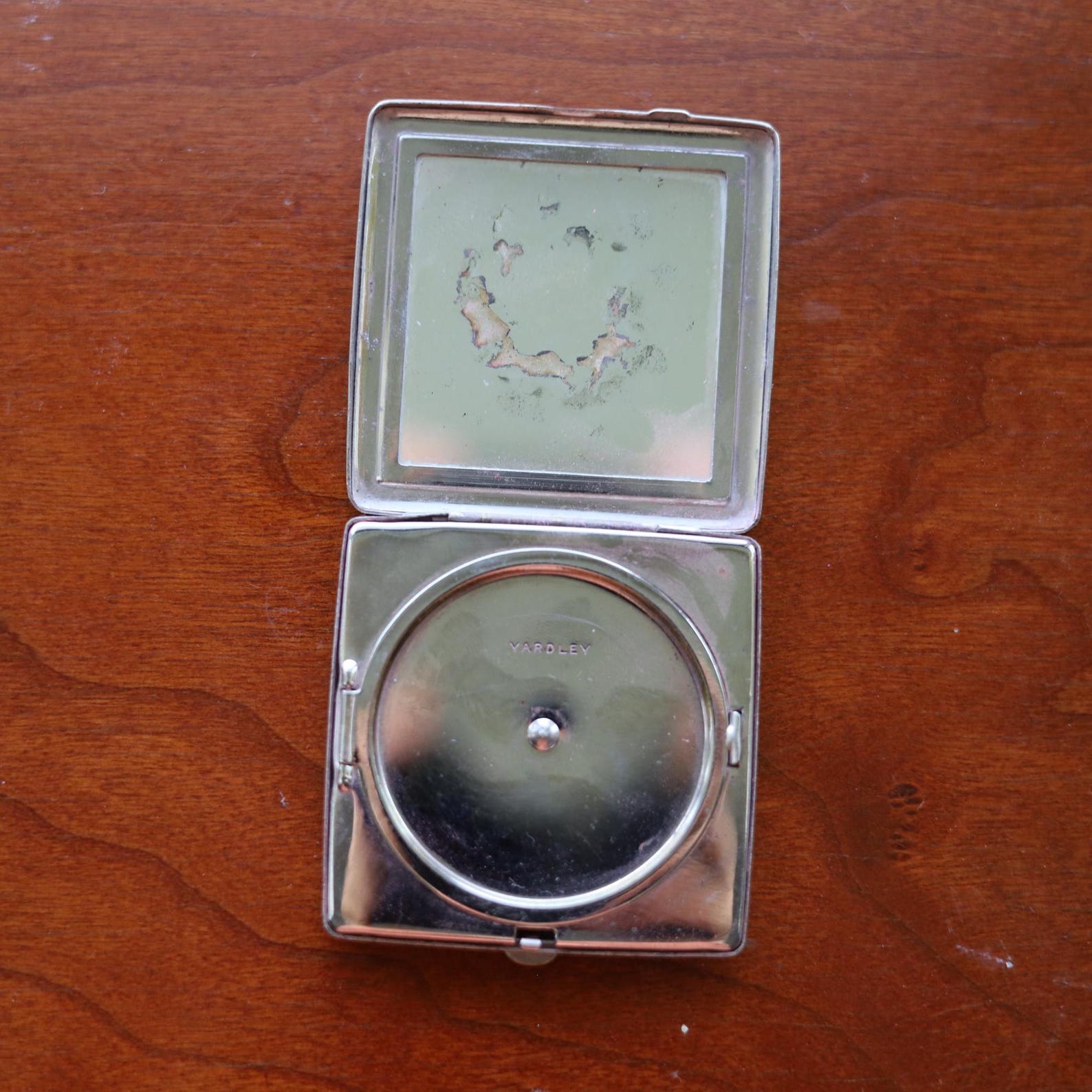 Vintage Silver Yardley Makeup Compact / Silver Tone Powder Compact ...