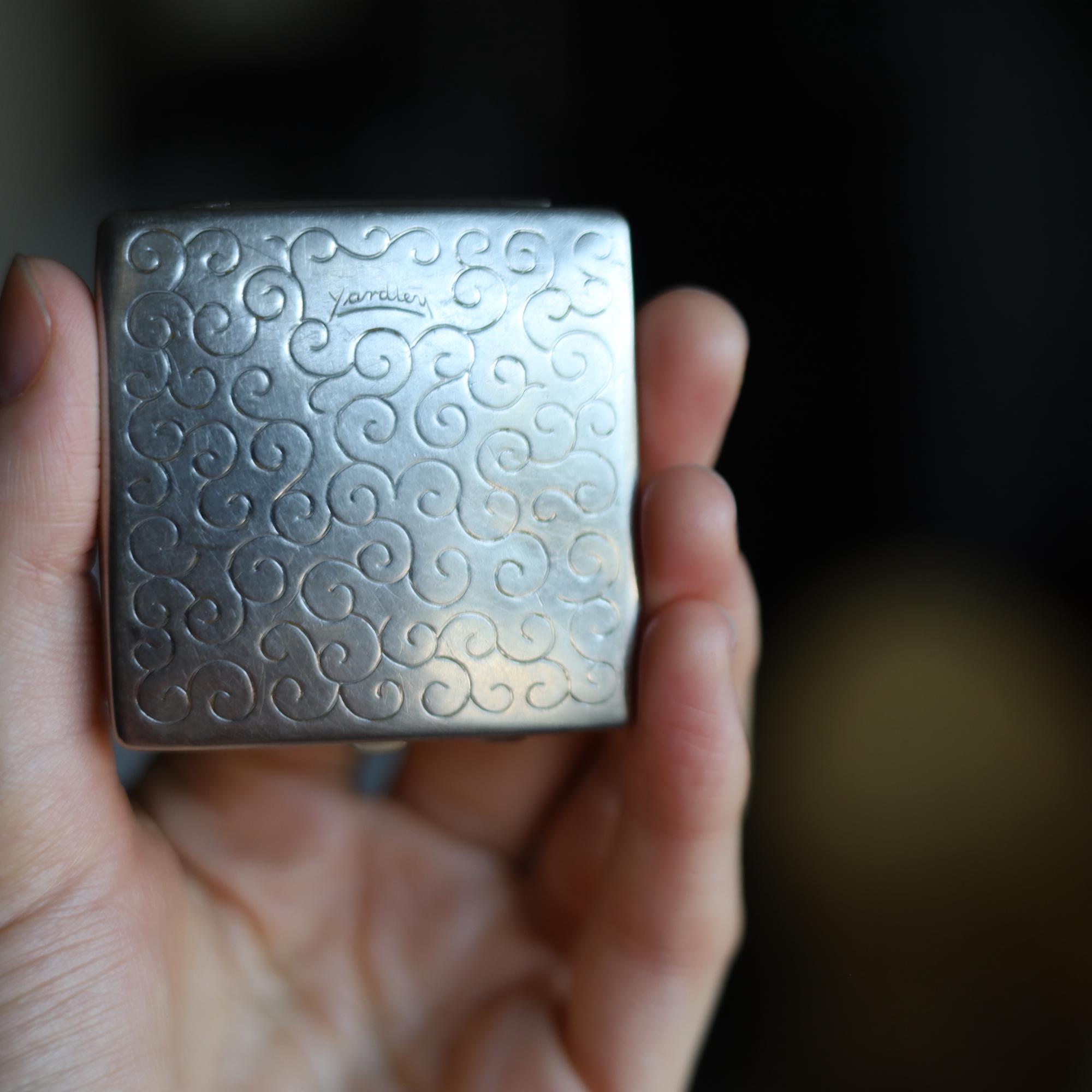 Vintage Silver Yardley Makeup Compact / Silver Tone Powder Compact ...