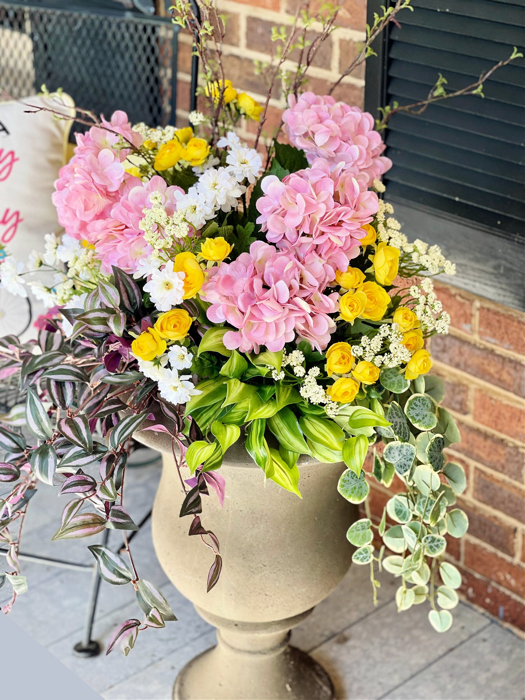 How to Make a Spring Urn Filler, DIY Spring Planter, How to Design a ...