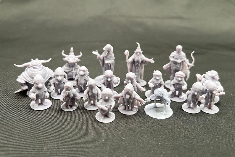 The Hobbit 36 Miniature Mini Figures Rankin Bass LOTR DND Tabletop ...