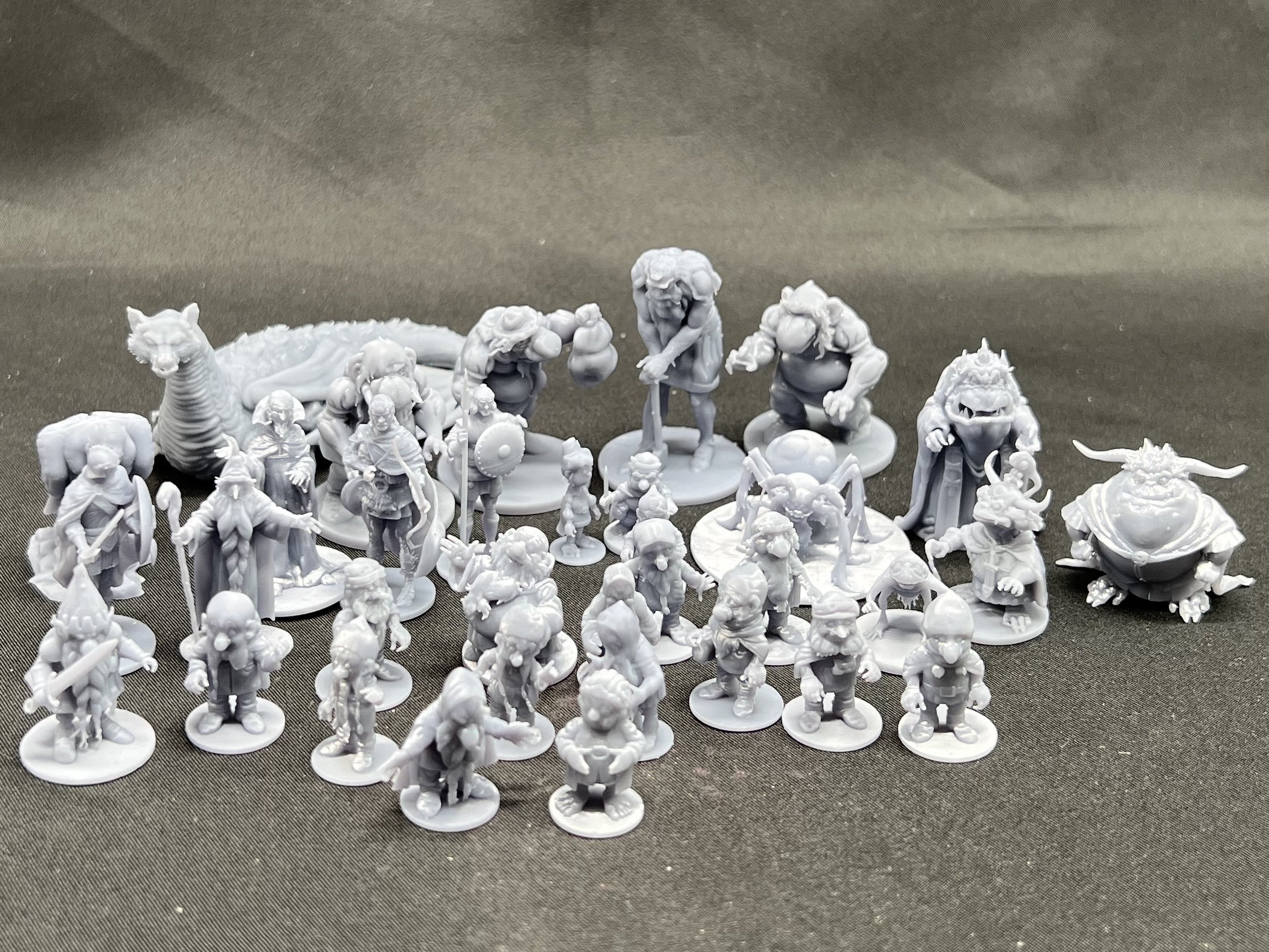 The Hobbit 36 Miniature Mini Figures Rankin Bass LOTR DND Tabletop ...