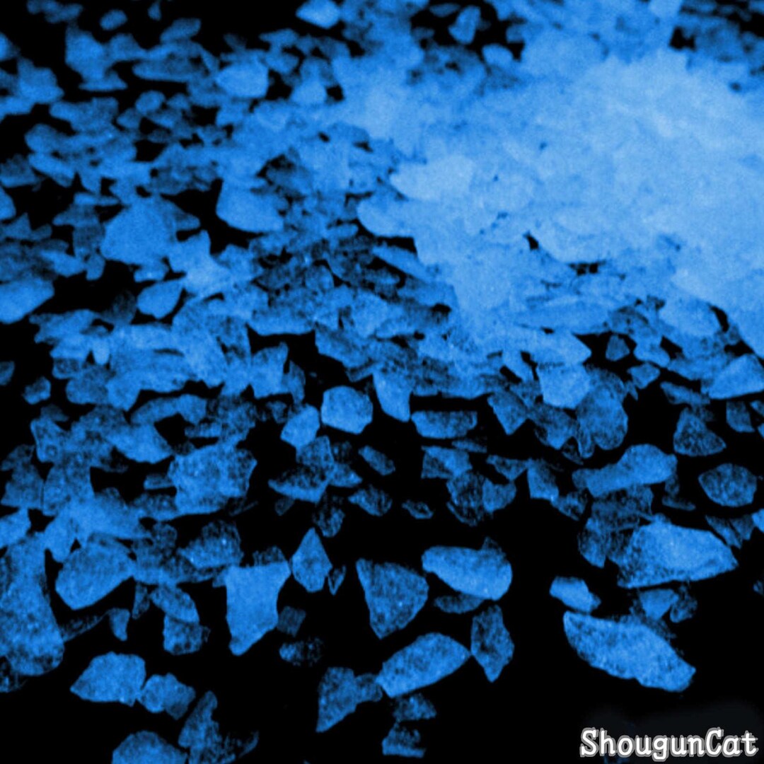 Luminous Cullet Blue 10g Glow in the Dark Pigment for Resin Nail Art ...
