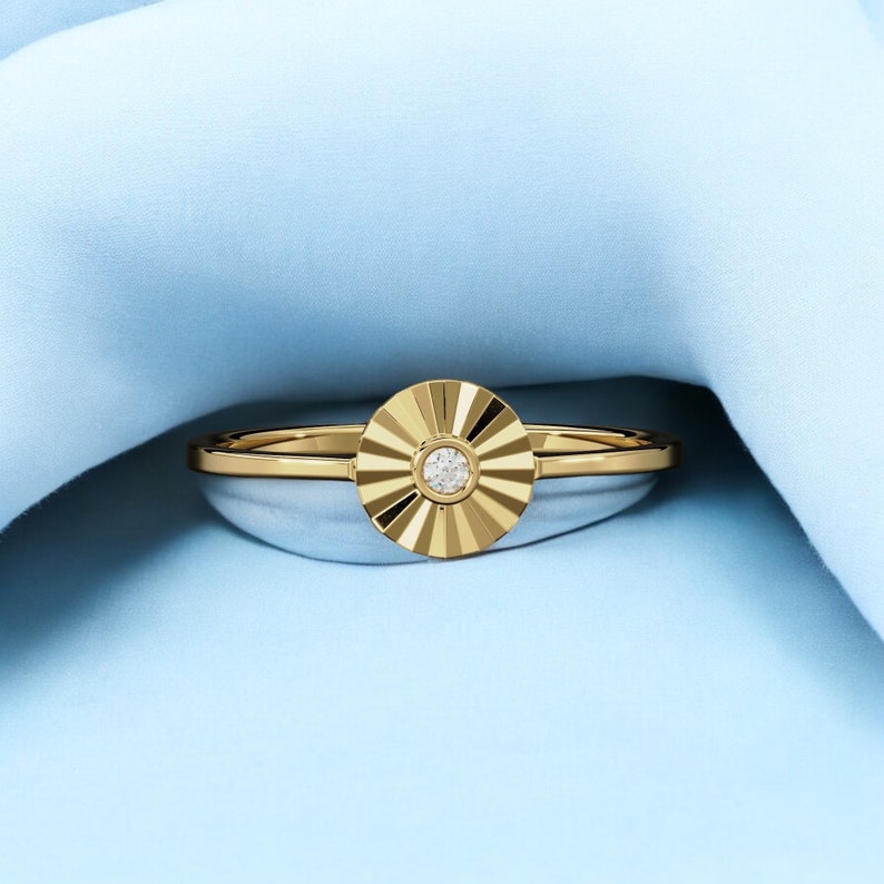 14k Solid Gold Diamond Disc Ring, Bezel Set Star Disc Ring, Dainty Disc ...