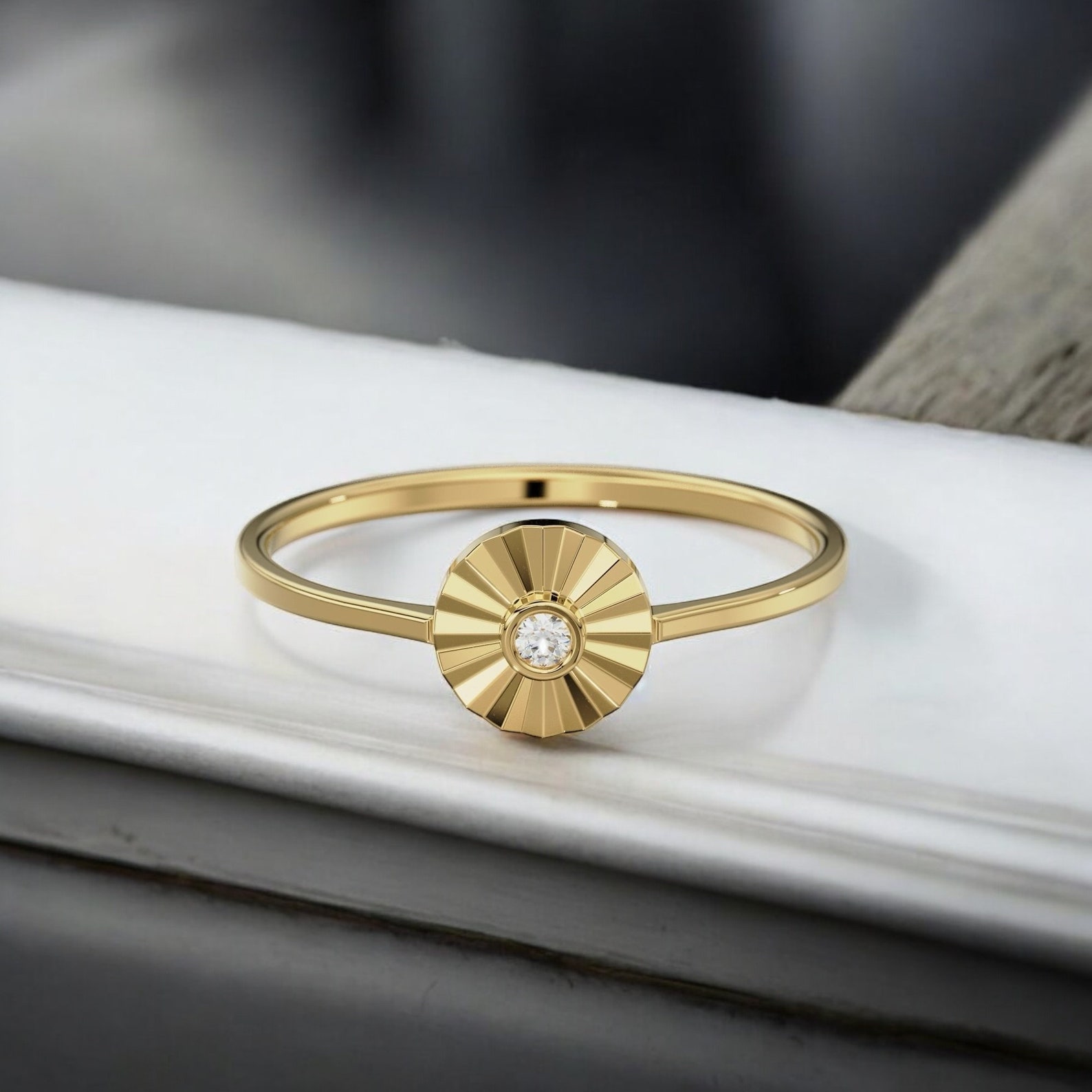 14k Solid Gold Diamond Disc Ring, Bezel Set Star Disc Ring, Dainty Disc ...