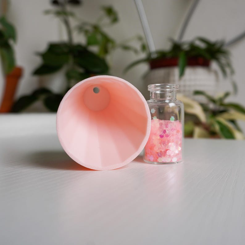 Hello Kitty Glitter Funnel: 3D Printed Craft Tool Accessory - Etsy