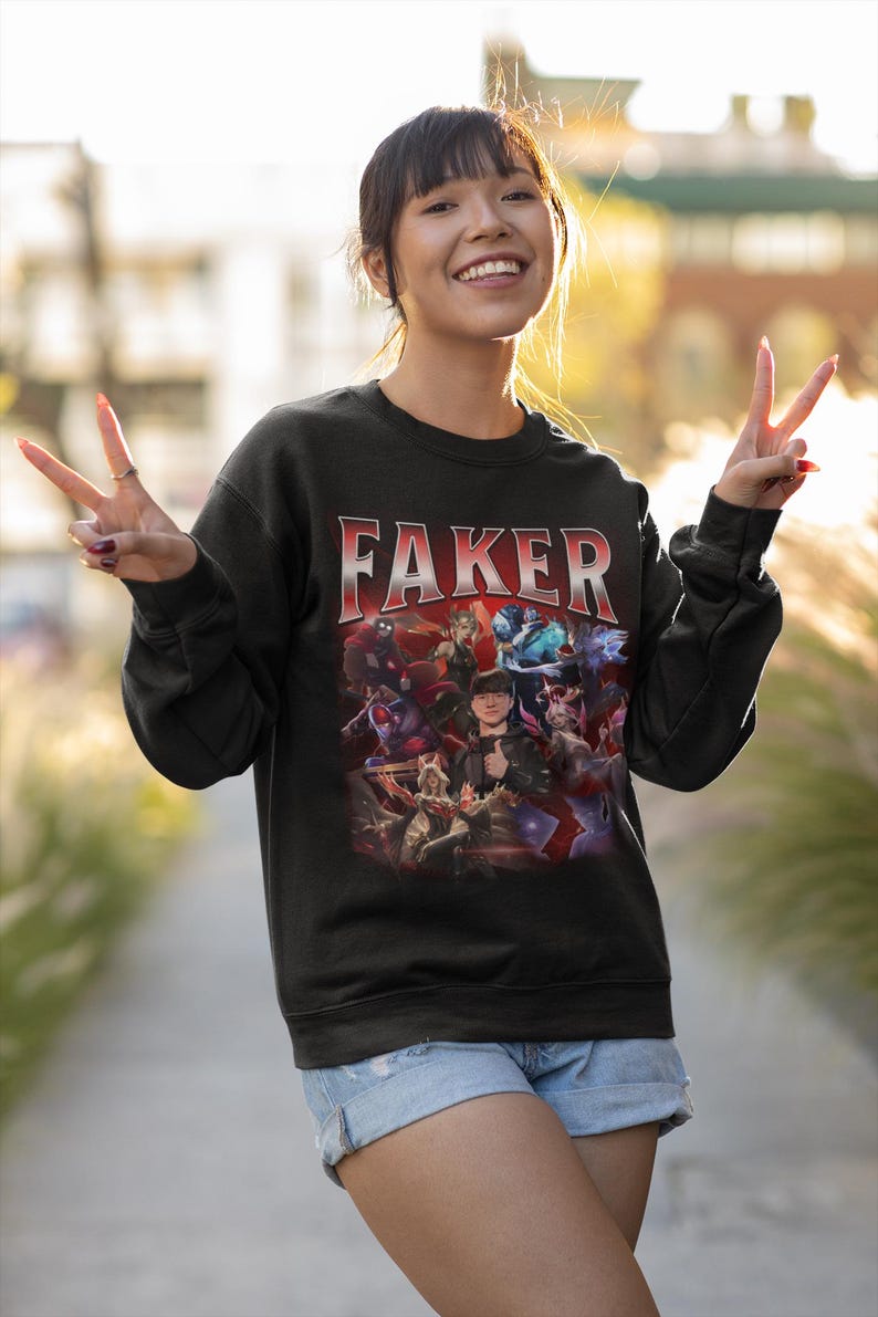 League of Legends Faker T1 Bootleg Sweatshirt, Lol Pro Player Sweater ...