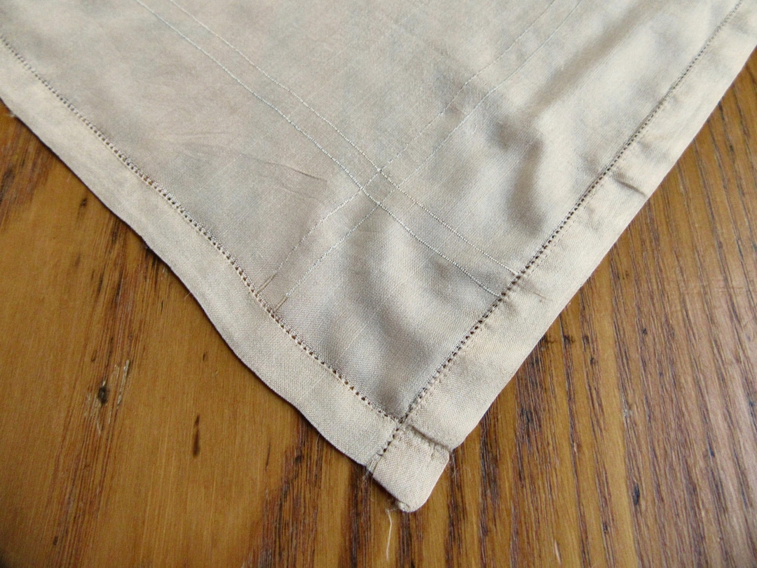 Men's 1920s Vintage Silk Handkerchief, Champagne, Large, Vintage Men's ...
