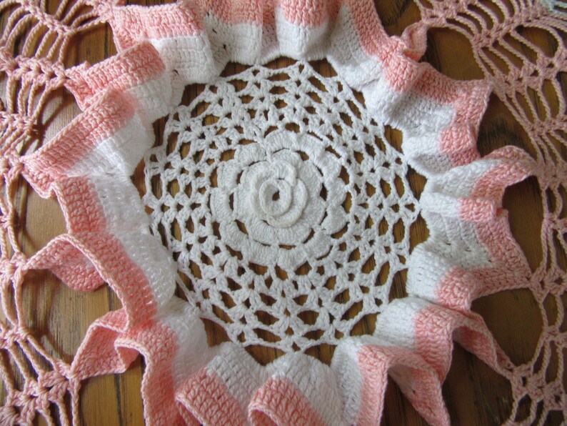 Vintage Peach & White Crochet Doily, Fluted Edge, 18" - Etsy