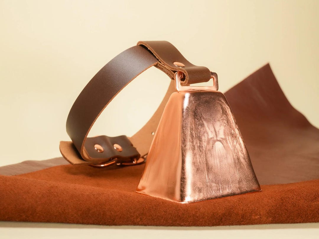 Hucow Collar With Copper Cowbell in Brown Leather - Etsy