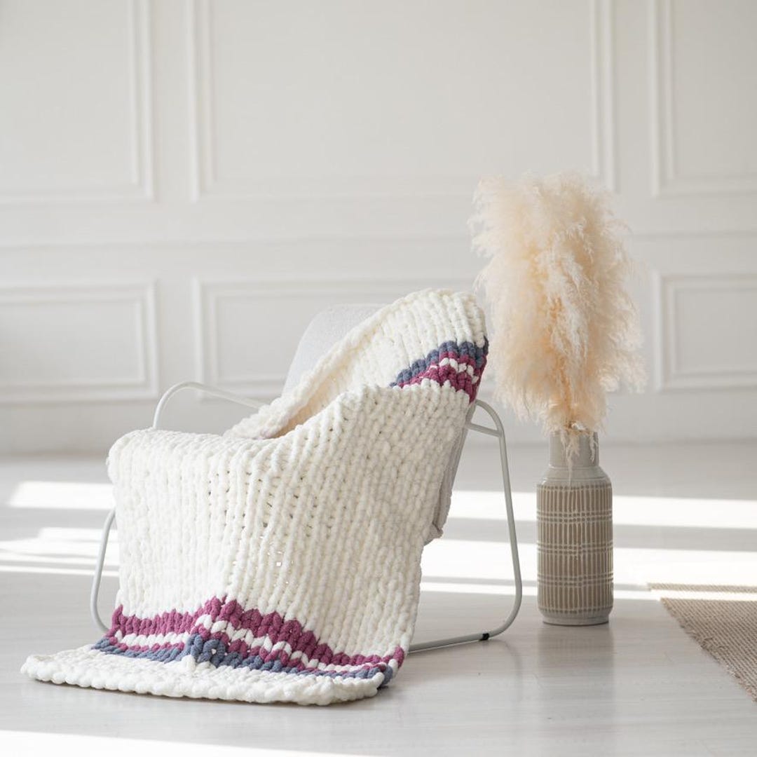 A Chunky, Soft Blanket Made From Thick, Fluffy Yarn. Large Knitting ...