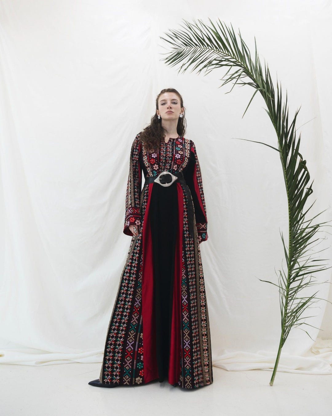 Rajwat Ramallah – Embroidered Thobe - Etsy