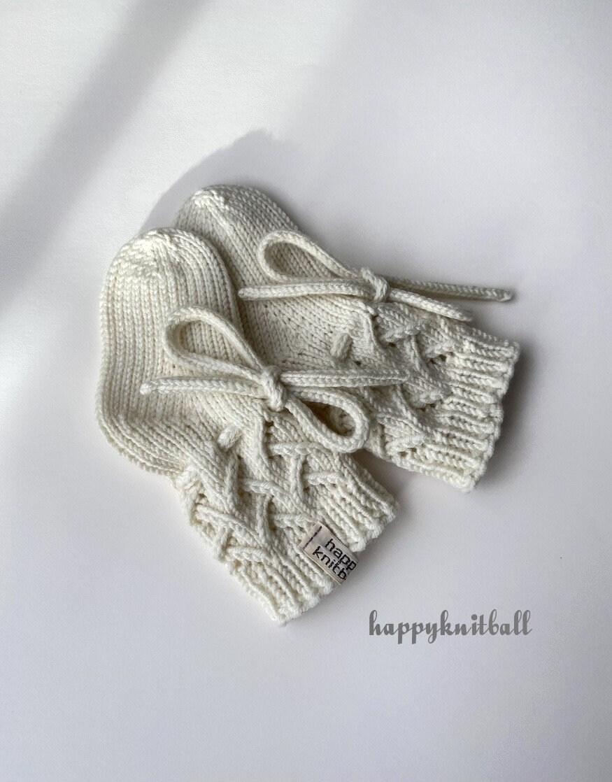 Lola Baby Socks Knitting Pattern: Lace Design (PDF Pattern) - Etsy