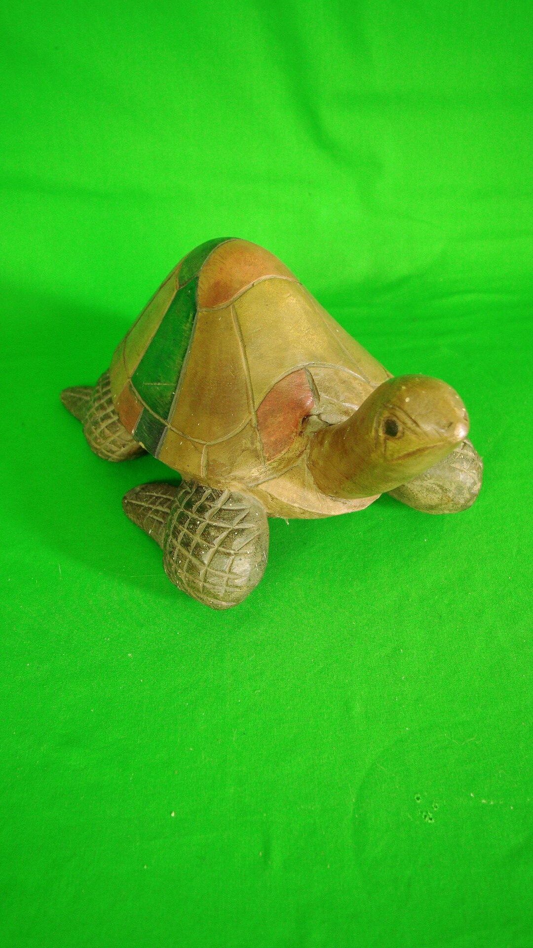 Hand-carved Wooden Turtle | Vintage | Colour Shell - Etsy