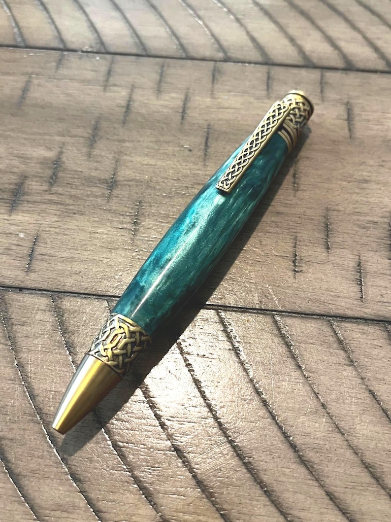 Emerald Resin Celtic Pen - Etsy