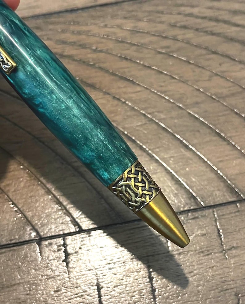 Emerald Resin Celtic Pen - Etsy