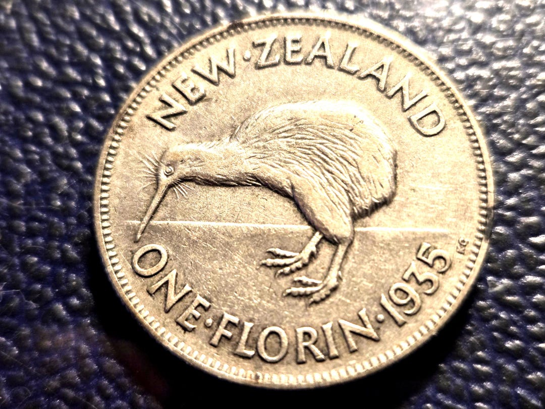 1935 New Zealand Silver One Florin Kiwi Bird Current Melt Value 14.84 ...